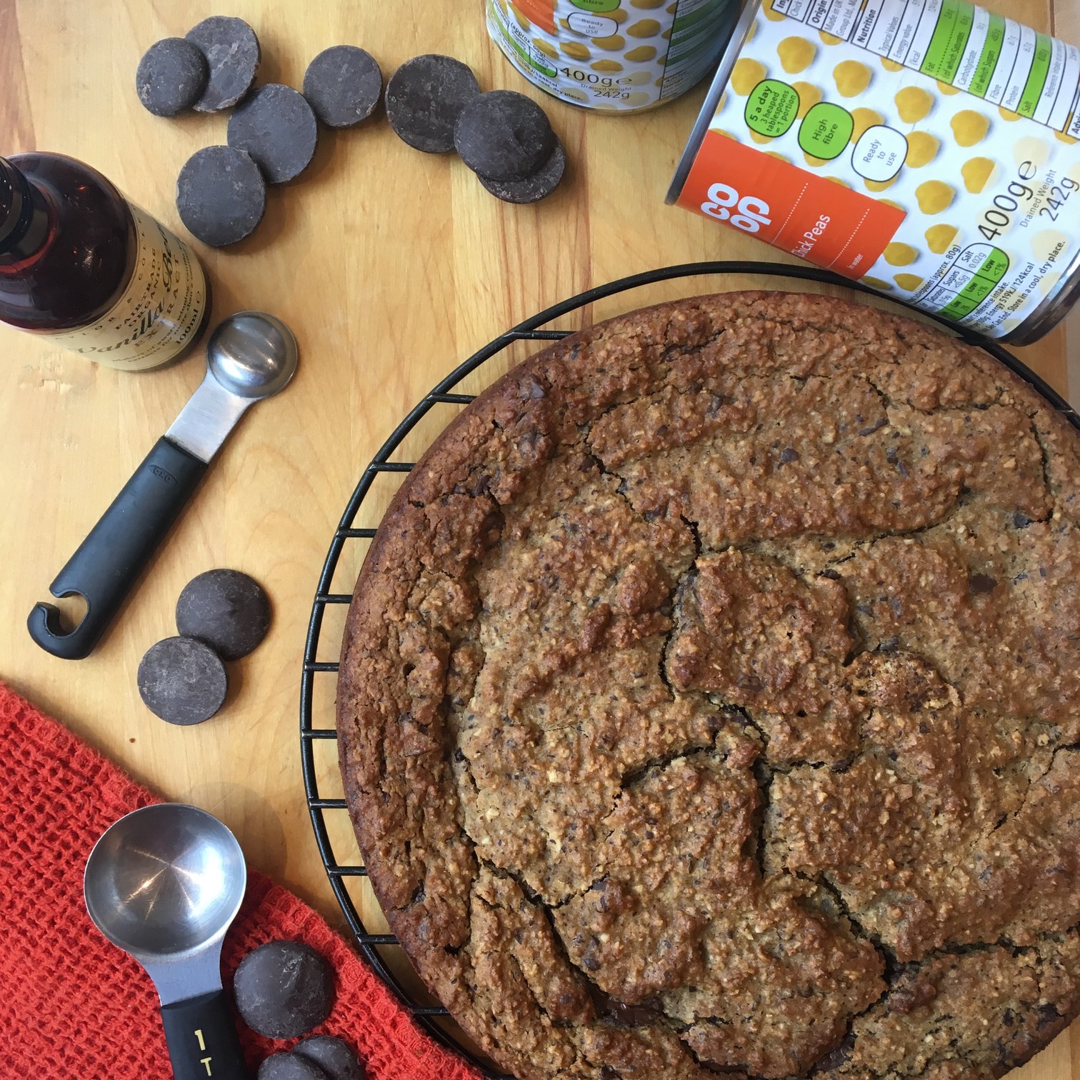 Episode 109: Deep Dish Cookie (and Beans!) Pie – Preheated Podcast